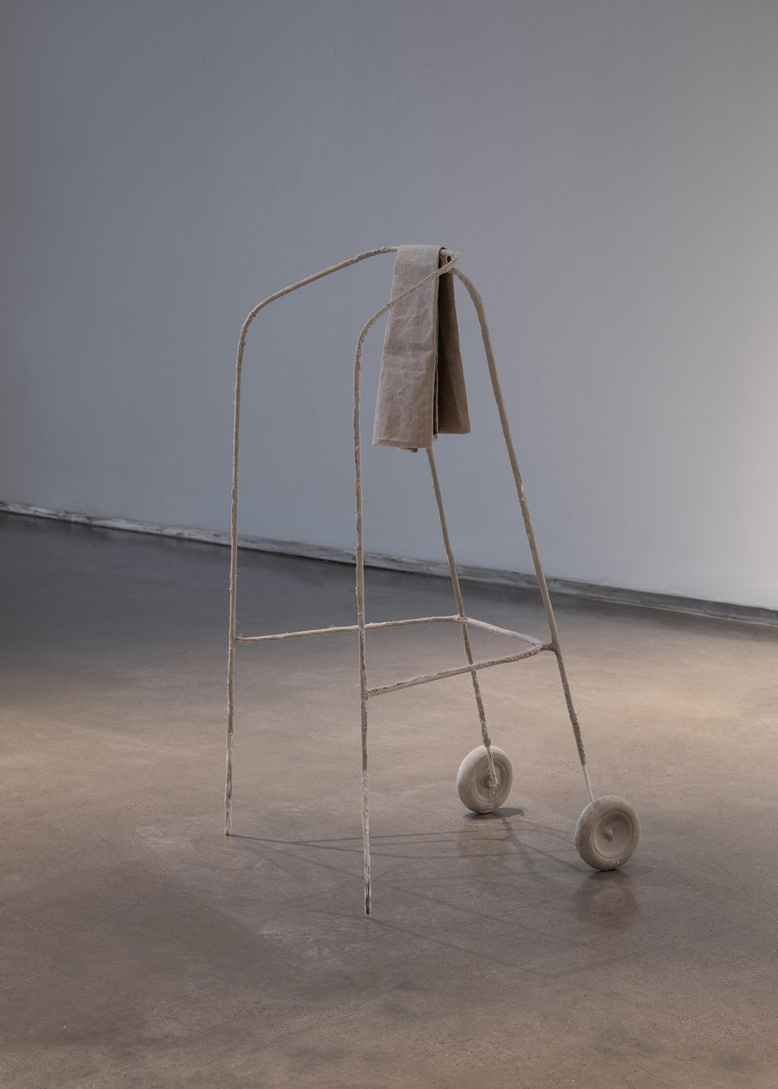 Critique: Daphne Wright ‘A quiet mutiny’ | The VAN & miniVAN